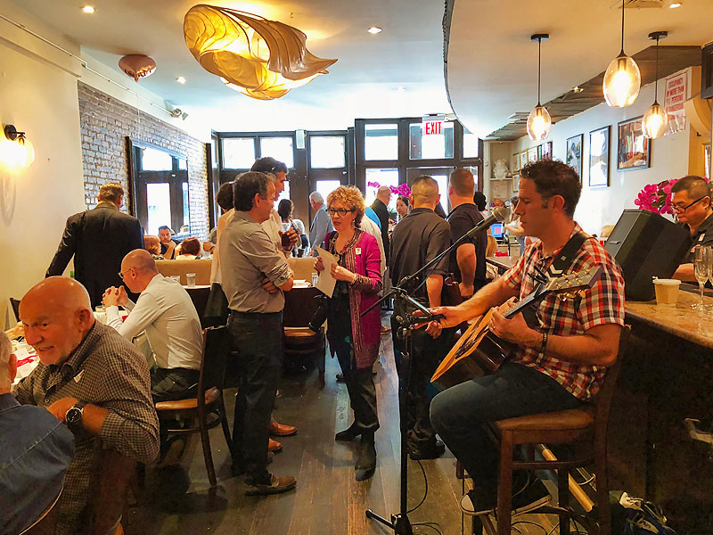 Our Stories - Pig Heaven 中餐馆